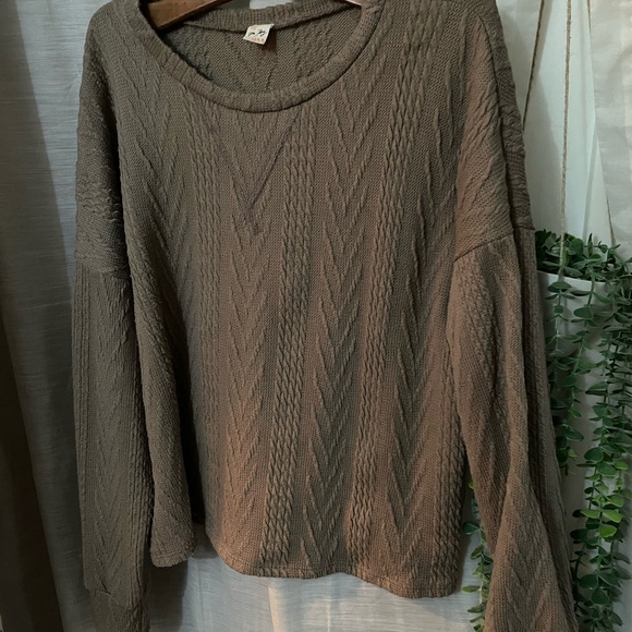 7th Ray | Tops | 7th Ray Womens Taupe Cable Knit Patterned Top | Poshmark